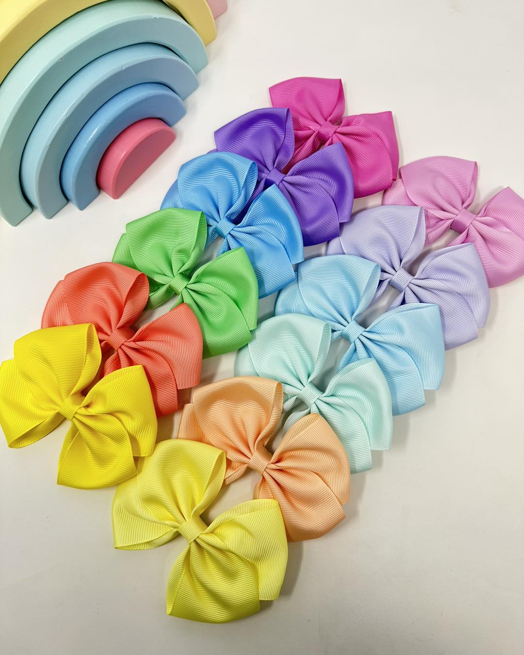 Shop 4 Inch Flat Bow at Bowtastic | Bowtastic