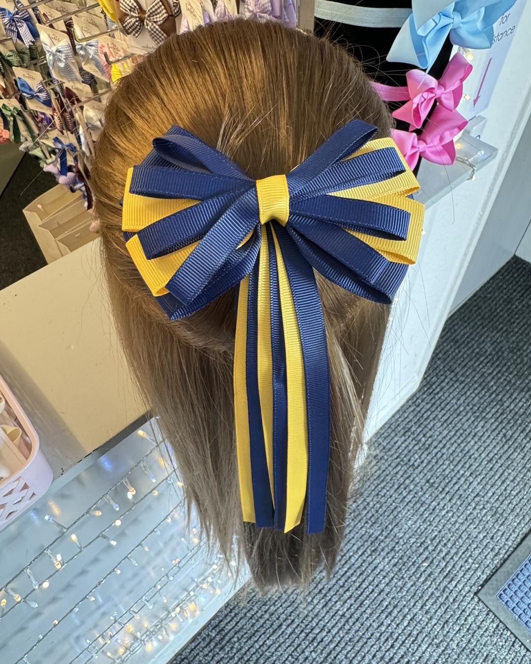 Shop 4 Inch Streamer Tail Bow at Bowtastic | Bowtastic